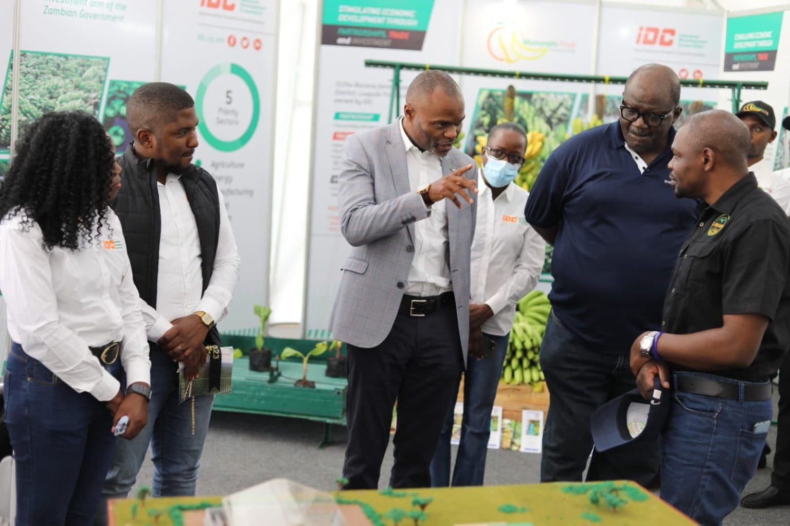 IDC BOARD AND SENIOR MANAGEMENT VISIT THE IDC PAVILION AT TRADE FAIR ...